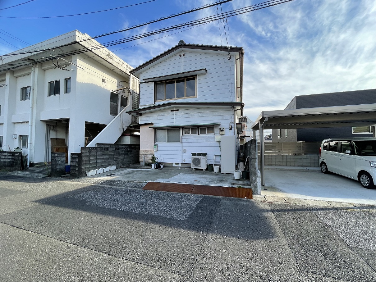 【売買 中古住宅】延岡市日の出町 5LDK、令和3年リフォーム住宅 | ホッと安心不動産 -日中商事-