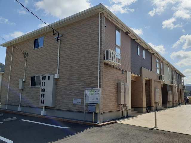 ☆由布市湯布院町 アパート 2LDK 由布院駅 カウンター お勧め賃貸☆『メルベイユ 由布 II』 | 大分市の賃貸・不動産のことならアース不動産