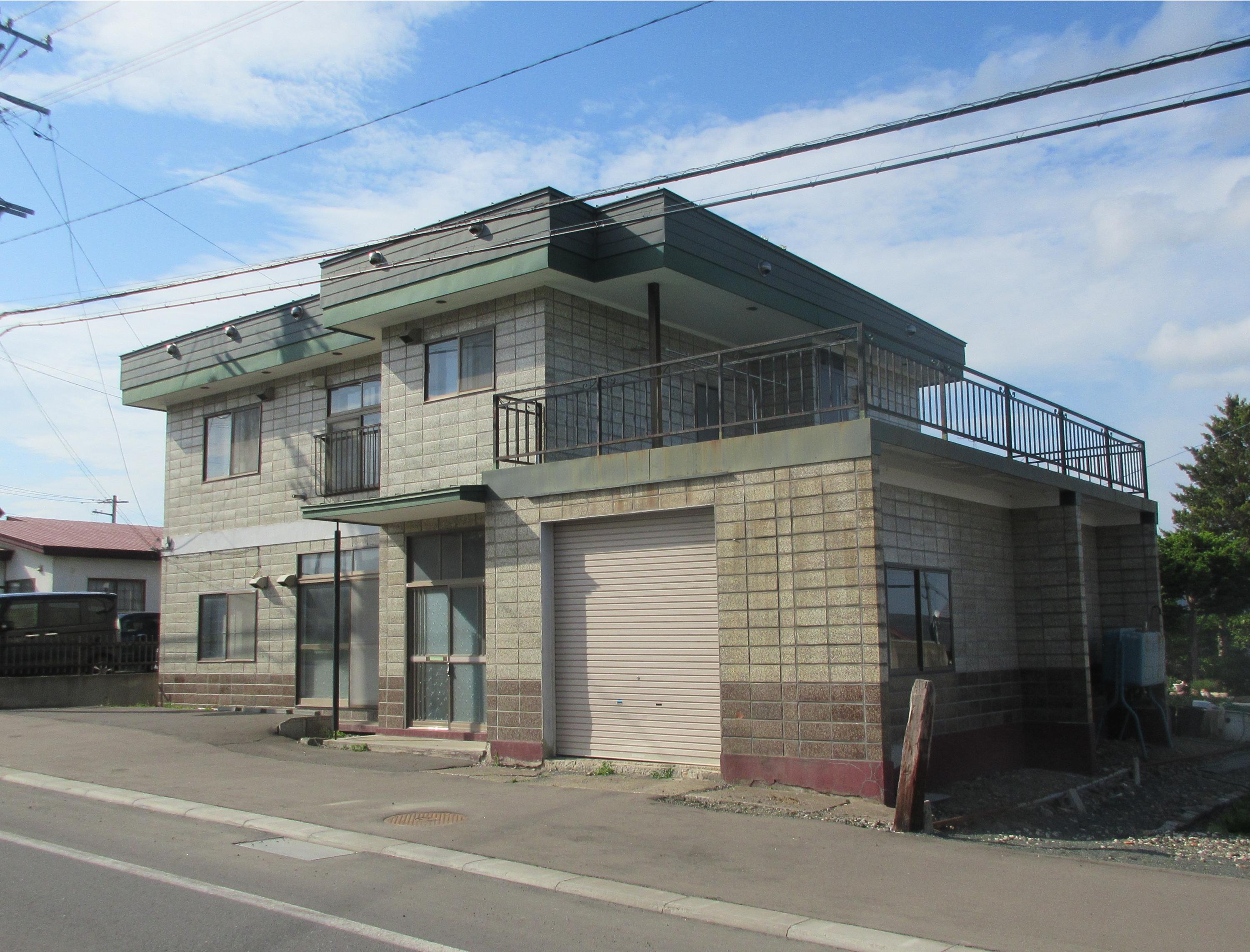 北見市美山町東2丁目8LDK中古住宅（売買）のご紹介です。 | 北見市の賃貸・不動産のことなら、[北見市不動産の専門店]needs(ニーズ)にお任せ！