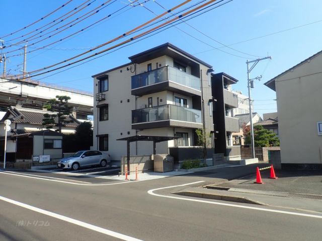 【福山市寺町のZEH賃貸3LDK～オール電化、インターネット無料、オートロック完備】 | 株式会社トリコム